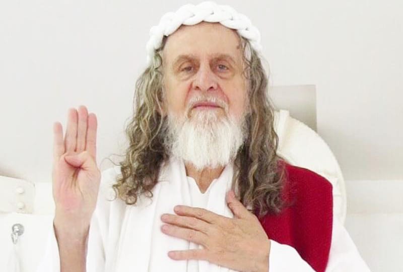 Entrevista de INRI CRISTO à Rádio Studio FM de Veranópolis/RS (16/12/2012)